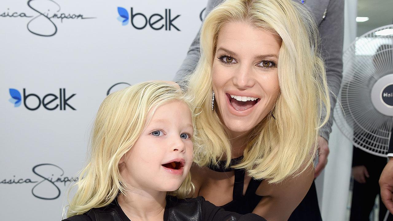 Jessica Simpson Shares Adorable Pic of Daughter Maxwell Graduating From ...