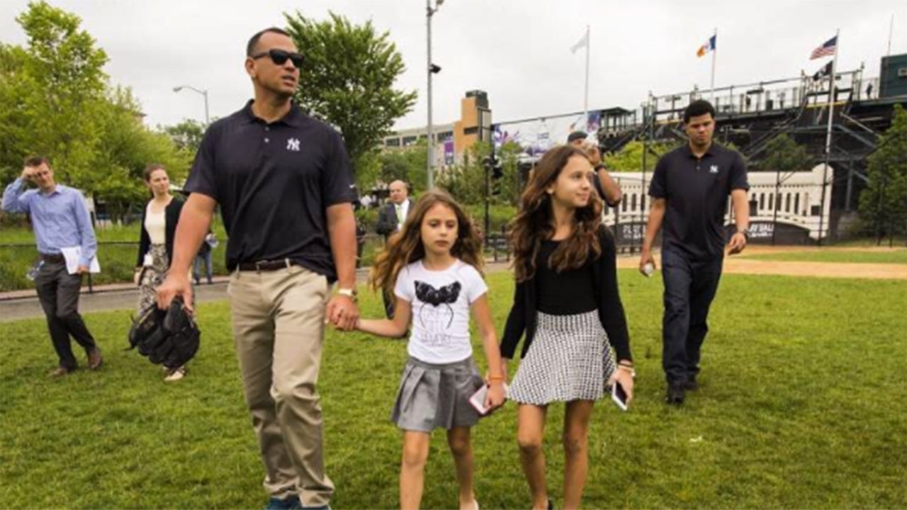 Alex Rodriguez Helps Daughter Natasha Study For Her Finals: See the ...