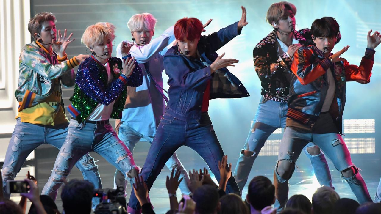 BTS' Best Moments at the American Music Awards -- From Dancing to Demi ...