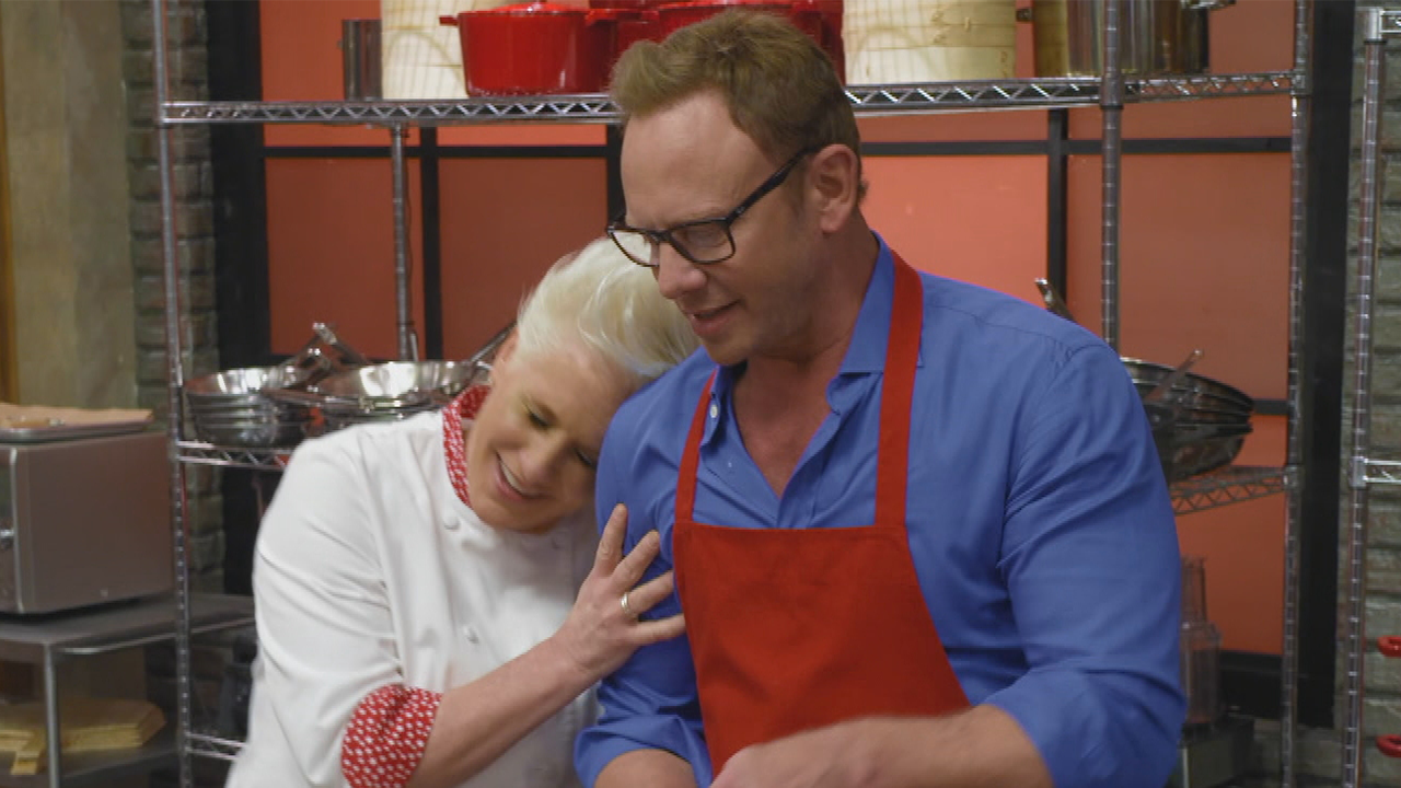 Things Get Messy in 'Worst Cooks in America: Celeb Edition' Trailer ...