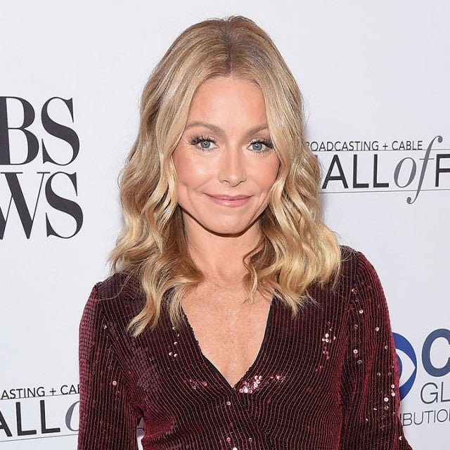 Kelly Ripa - Exclusive Interviews, Pictures & More | Entertainment Tonight