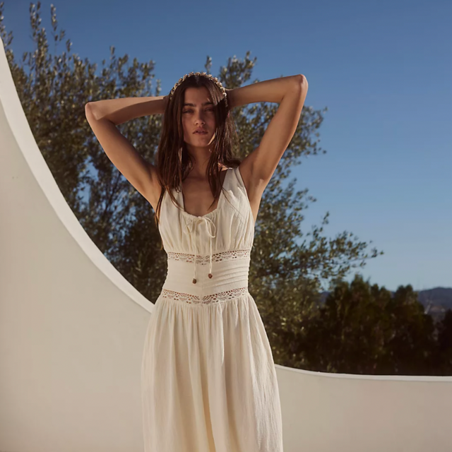 Dresses - Articles, Videos, Photos and More | Entertainment Tonight