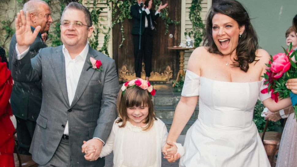 Patton Oswalt Marries Meredith Salenger See The Sweet Pic