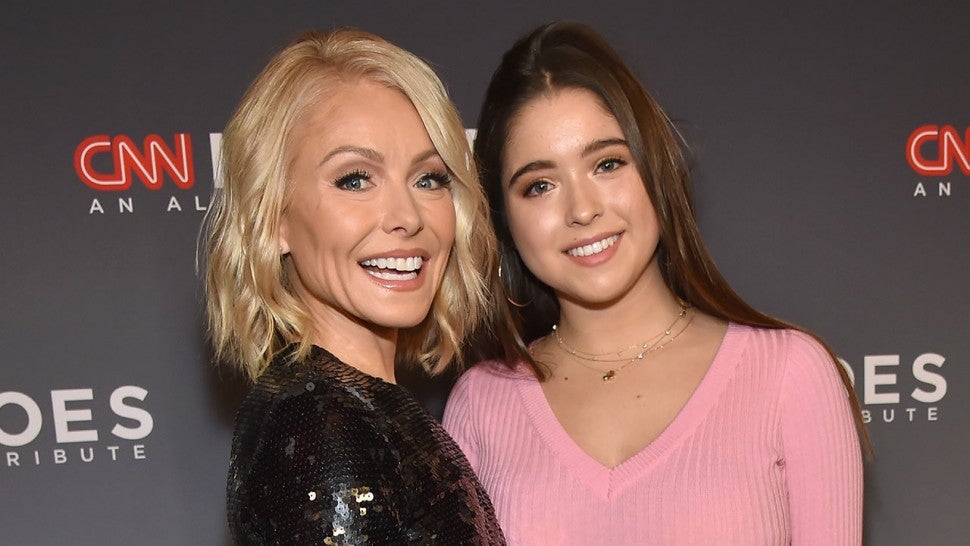 Kelly Ripa Brings Stunning Daughter Lola Consuelos to CNN Heroes All ...