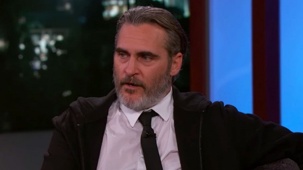 Joaquin Phoenix 'Embarrassed' After Seeing Behind-the-Scenes 'Joker ...
