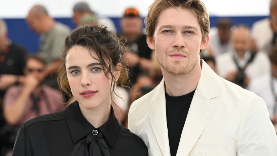 Watch Joe Alwyn and Margaret Qualley in Steamy Trailer for Erotic ...
