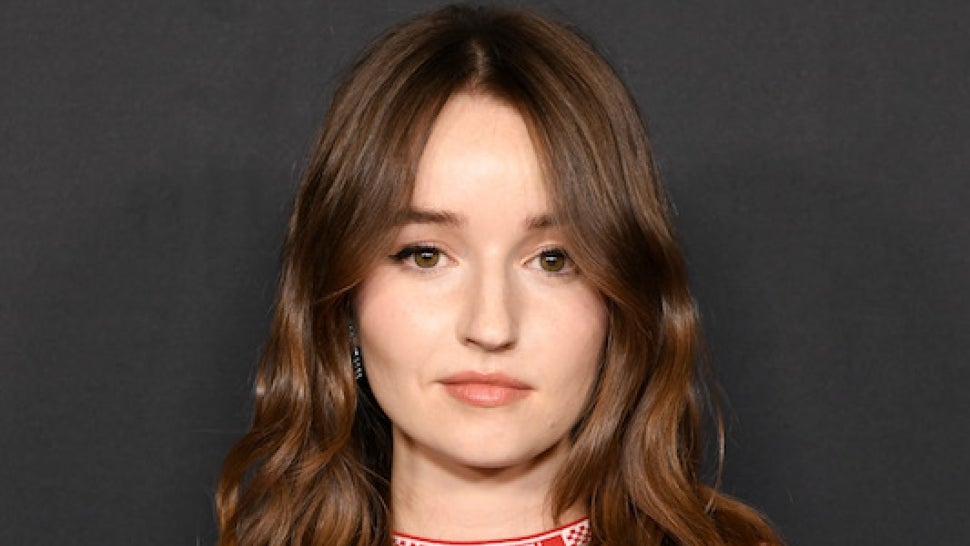 Kaitlyn Dever Spills How Her Acting Career and Co-Star Julia Roberts ...