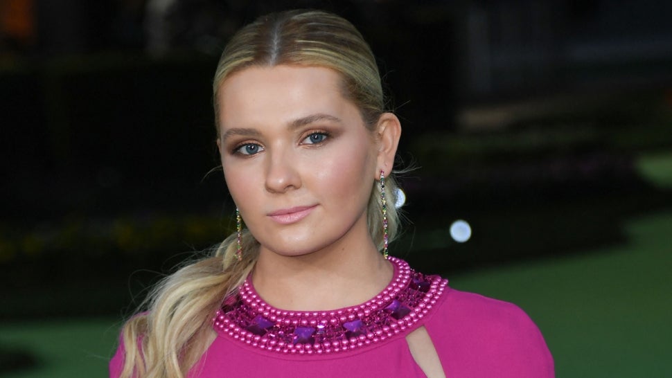 Abigail Breslin Emotionally Details Domestic Violence in Past ...