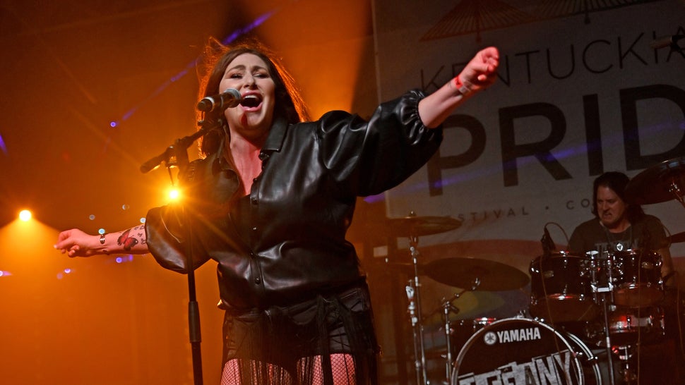 '80s Pop Star Tiffany Involved in Terrifying Car Accident: 'I'm ...