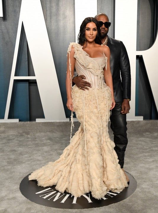 vanity fair oscar party 2020 red carpet