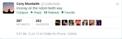 Celebrities Tweet the Darndest Things | Entertainment Tonight