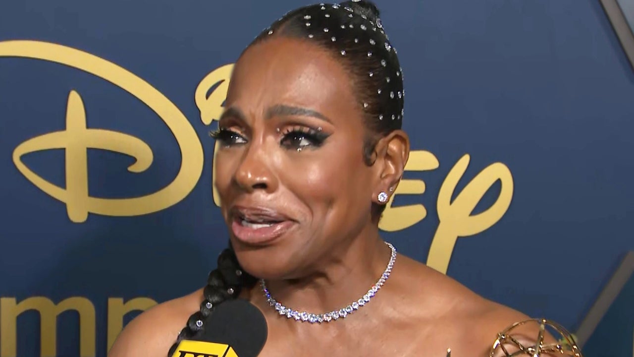 Oprah Winfrey Congratulates Sheryl Lee Ralph With an Emotional Embrace ...