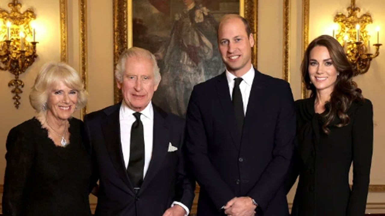 Palace Releases Photo of Senior Royals From Reception Prince Harry ...