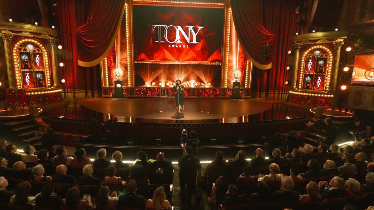 Jennifer Grey Emotionally Presents Dad Joel Grey With Lifetime ...