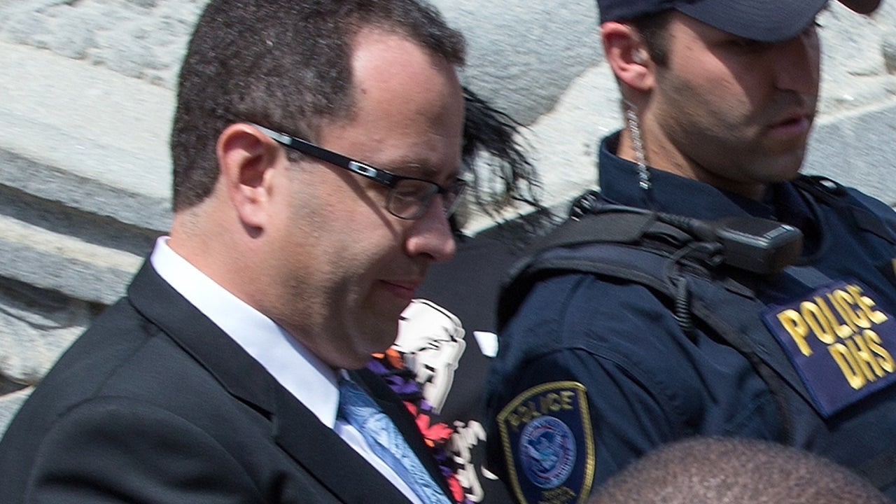 Jared Fogle Gets 15.6 Years In Prison After Pleading Guilty to Sex ...