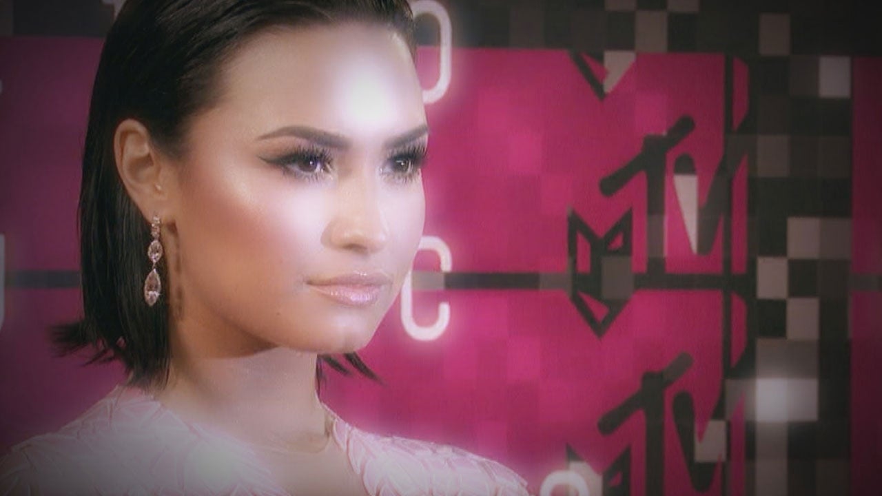 Demi Lovato Suffers Whiplash After Paddle Boarding Accident - See Her X ...