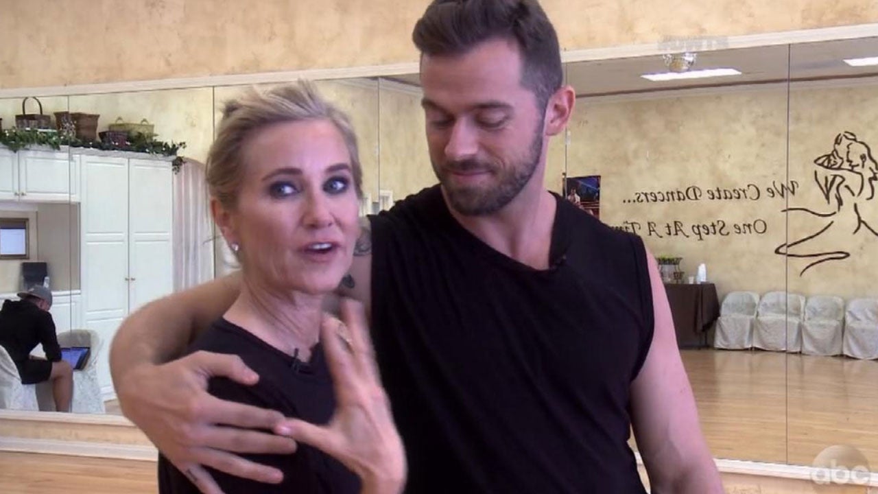 'Brady Bunch' Actress Maureen McCormick Tears Up During 'DWTS' Debut