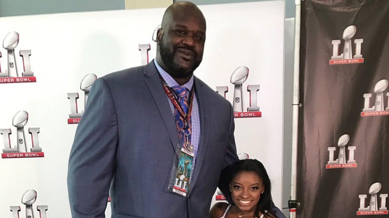 7'1" Shaquille O'Neal and 4'9" Simone Biles Take a Photo Together and ...