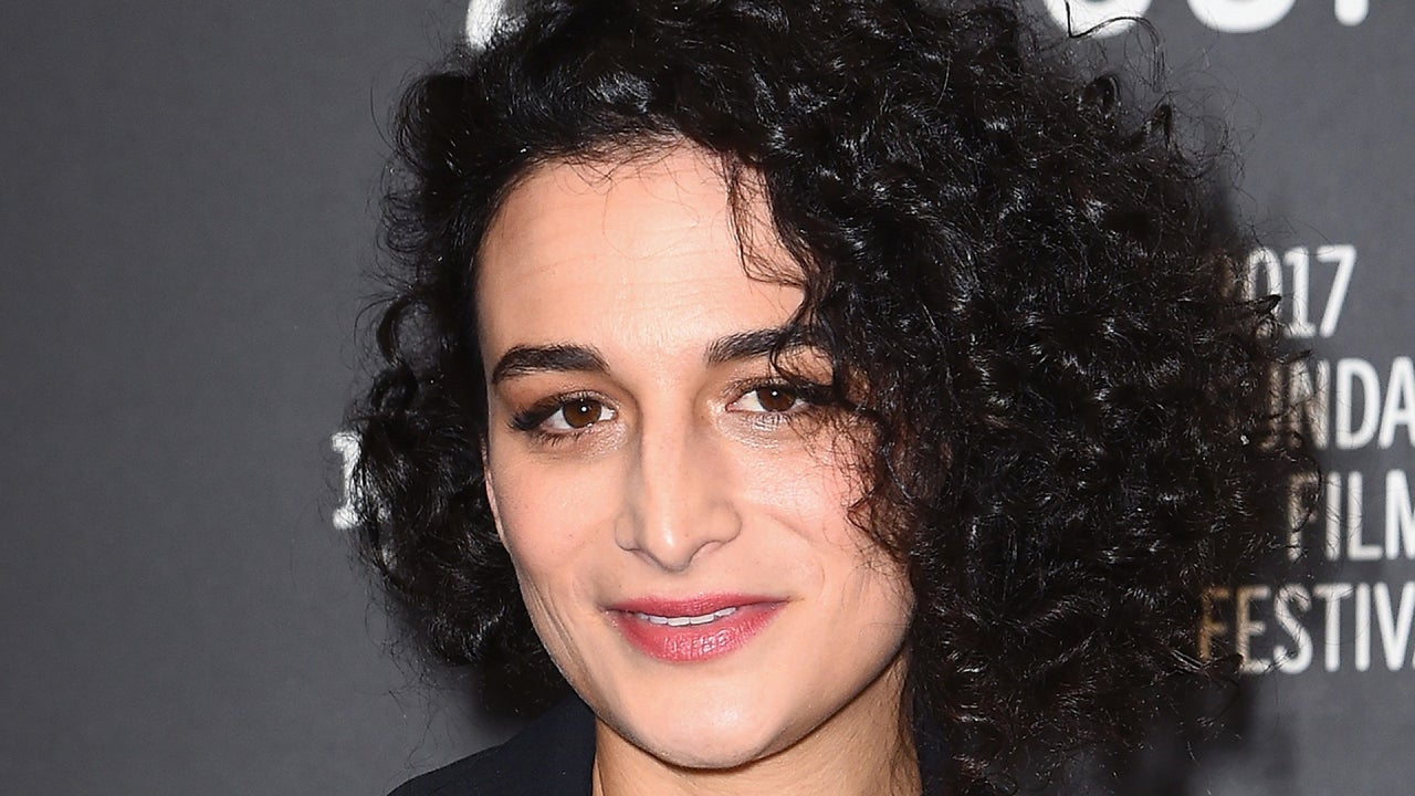 Jenny Slate Steps Out With Friends After Split From Chris Evans -- See ...