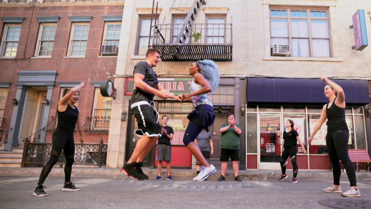 Venus Williams and Rob Gronkowski Ace the Double Dutch Challenge on CBS ...