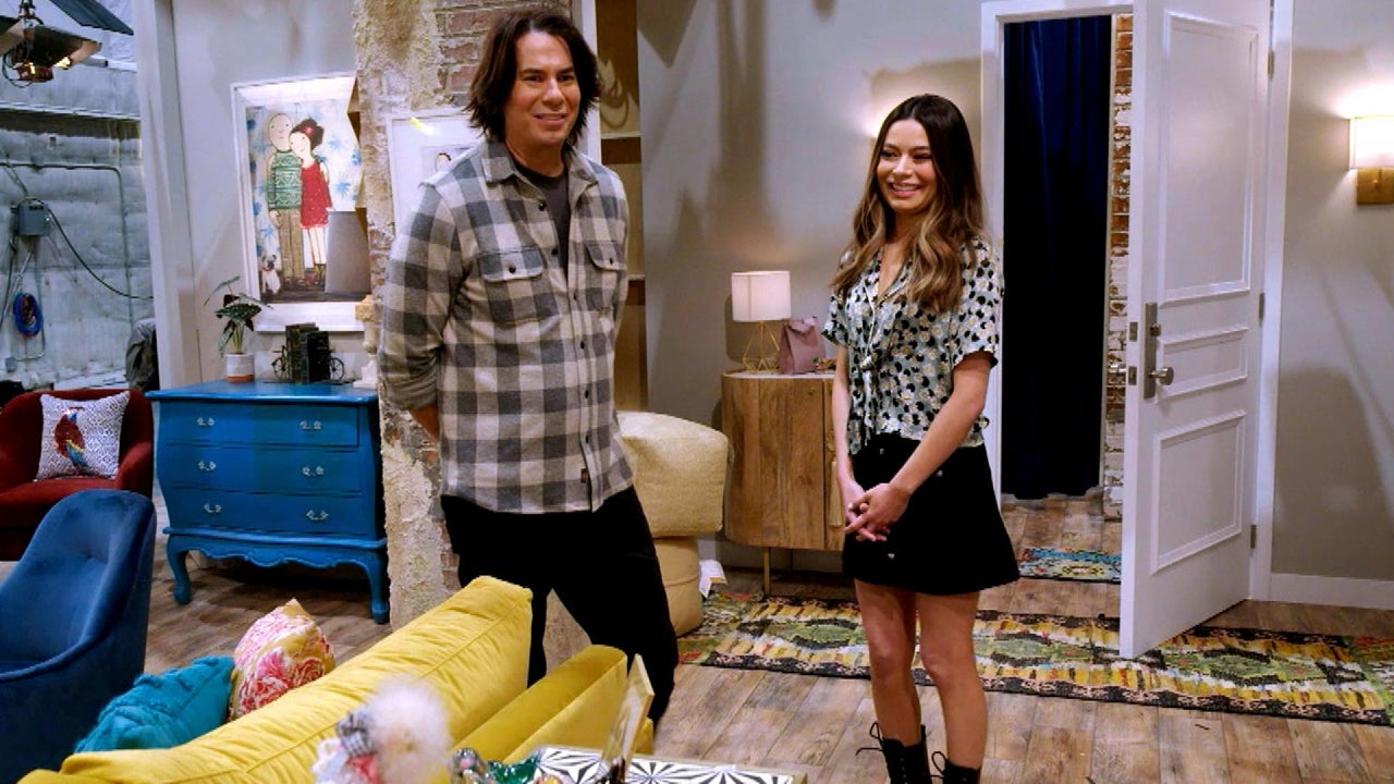 'iCarly' Reboot: Miranda Cosgrove and Jerry Trainor Show Off Carly's ...