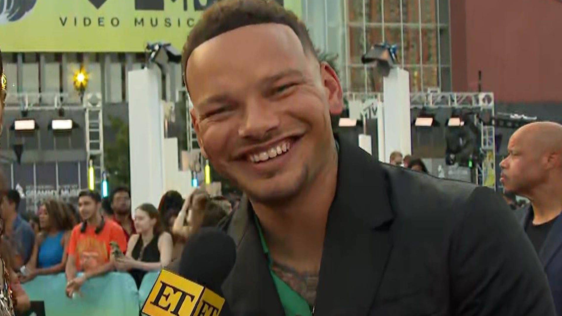 Kane Brown on Making VMA Performance History and Dip Into Pop Music ...