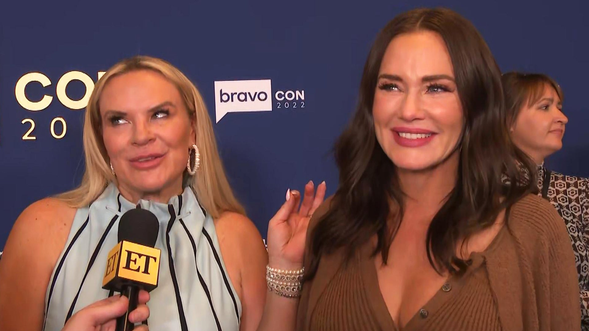 Jaime Pressly Reacts to Margot Robbie Comparisons (Exclusive)