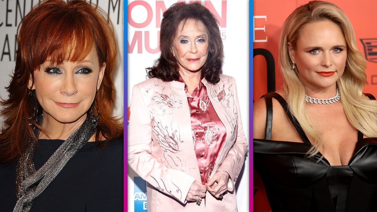 Loretta Lynn Dead at 90: Reba McEntire, Miranda Lambert and More Star ...