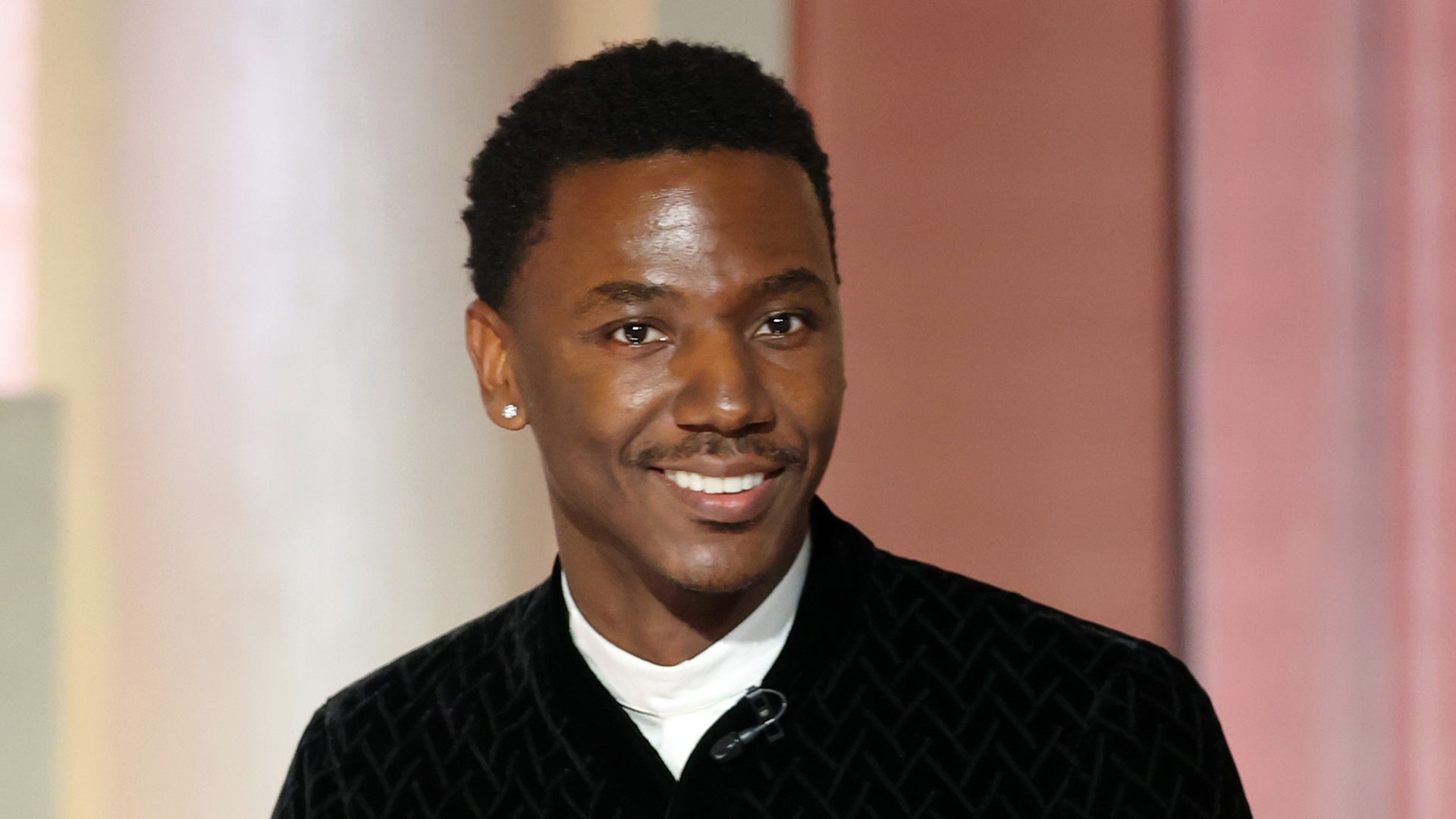 Paul Walter Hauser Honors Ray Liotta in Golden Globes Acceptance Speech