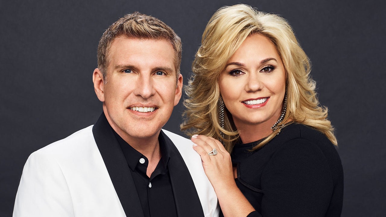 Todd and Julie Chrisley Report to Prison to Begin Serving Tax Fraud ...