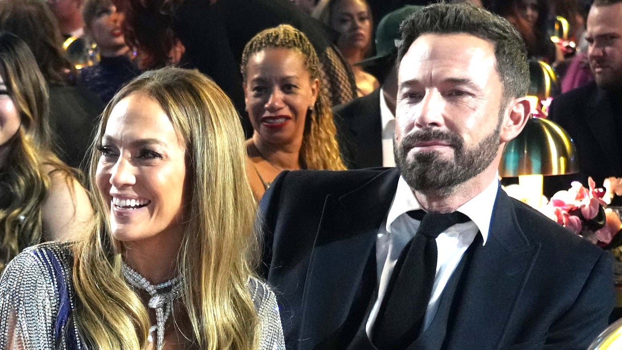 What Jennifer Lopez and Ben Affleck Think of Viral GRAMMYs Memes (Source)