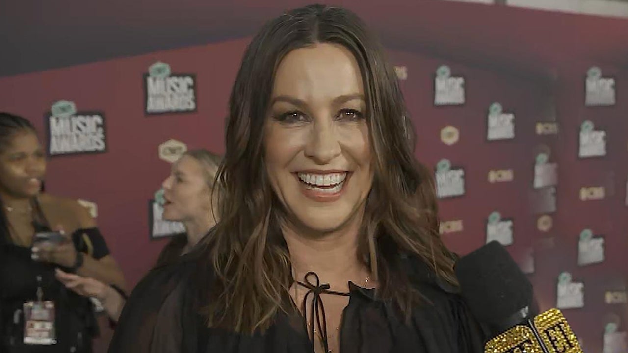 Alanis Morissette Gushes Over Feeling ‘Sisterhood’ as She Makes CMT ...