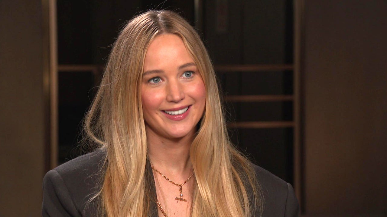 'No Hard Feelings': Jennifer Lawrence Explains Her Viral Flip-Flop ...